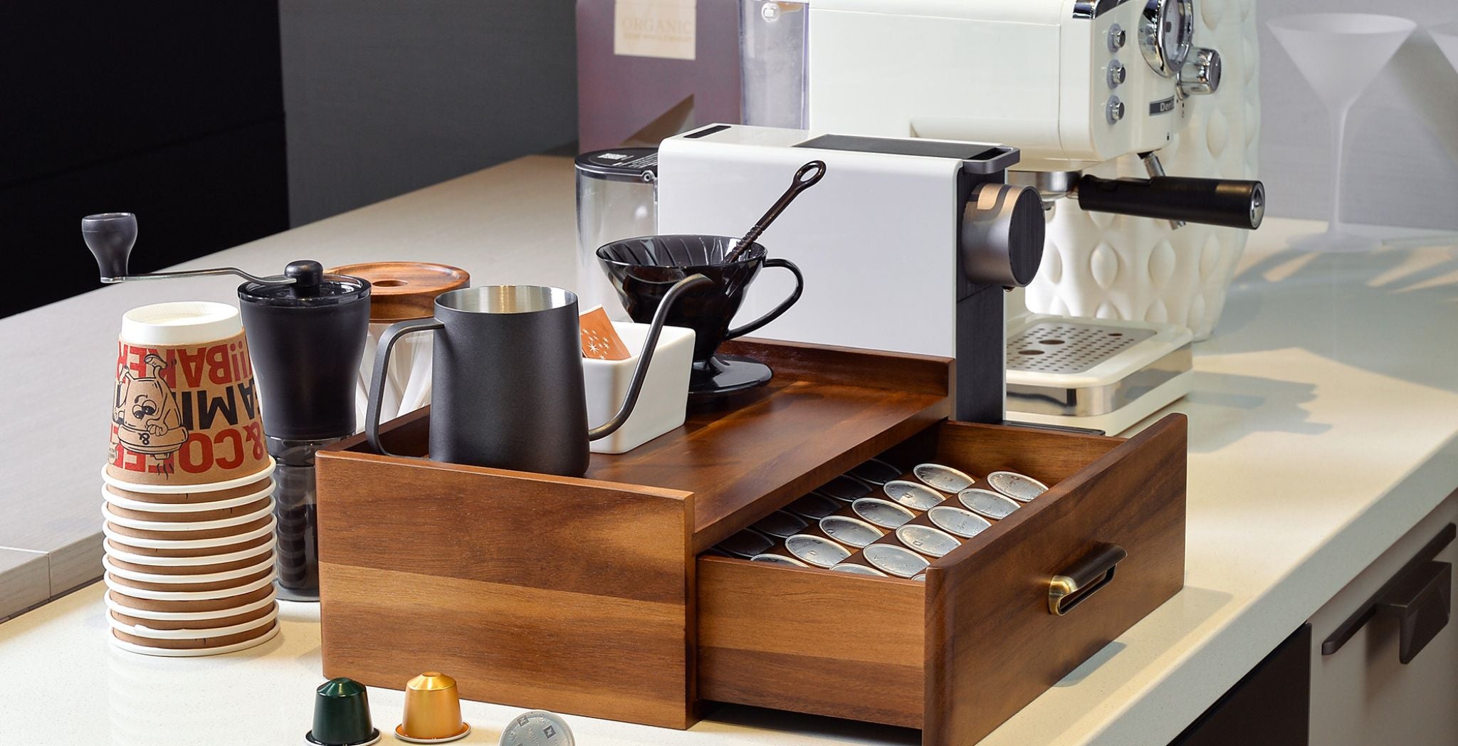 Stylish and Practical Coffee Bar Ideas for Kitchens – World of shanik
