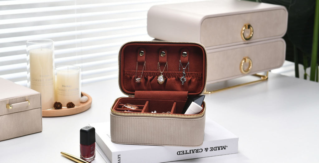 Jewelry Box Maintenance Hacks for a Sparkling Collection – World of shanik